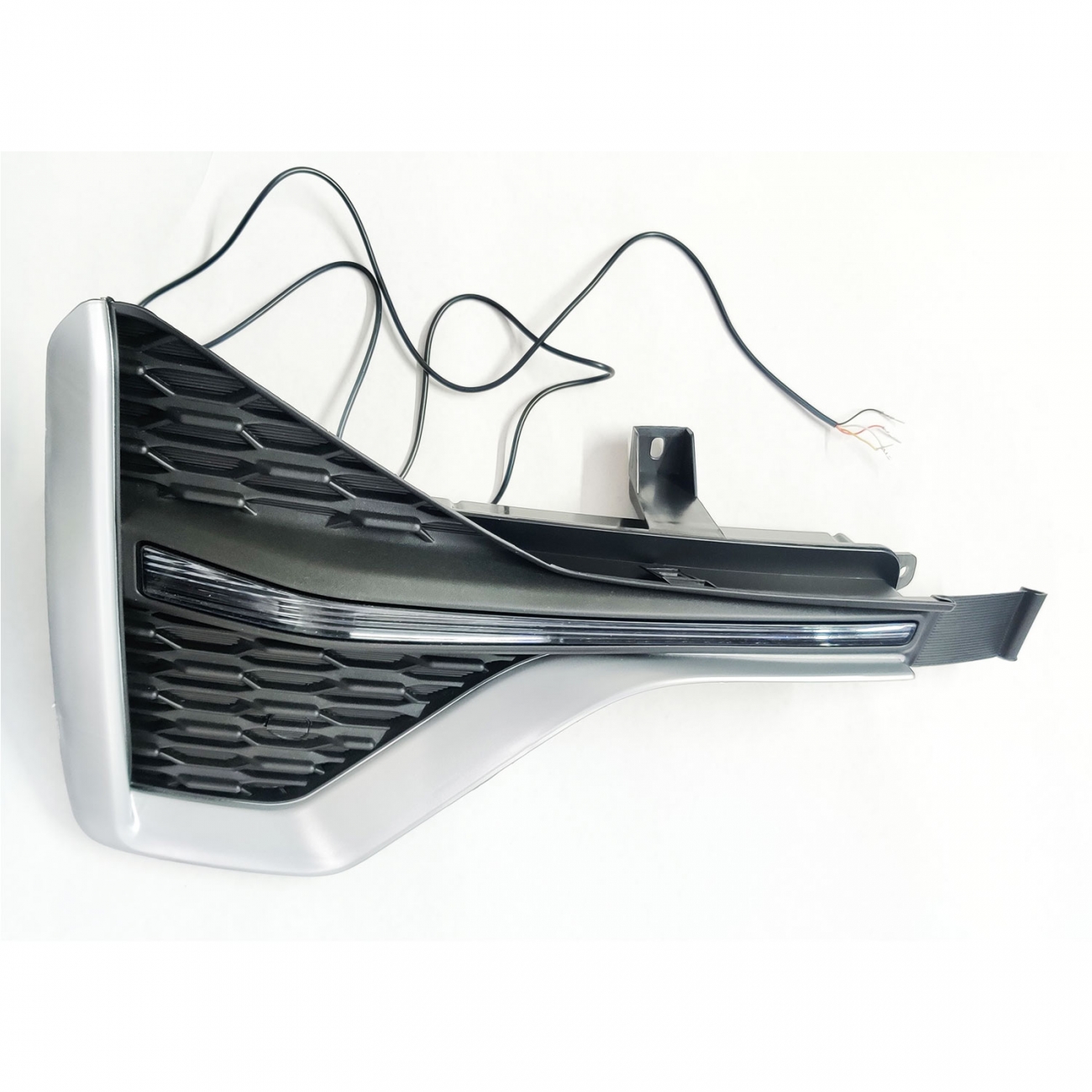 Toyota Innova Hycross LED DRL Lights With Matrix And Scanning