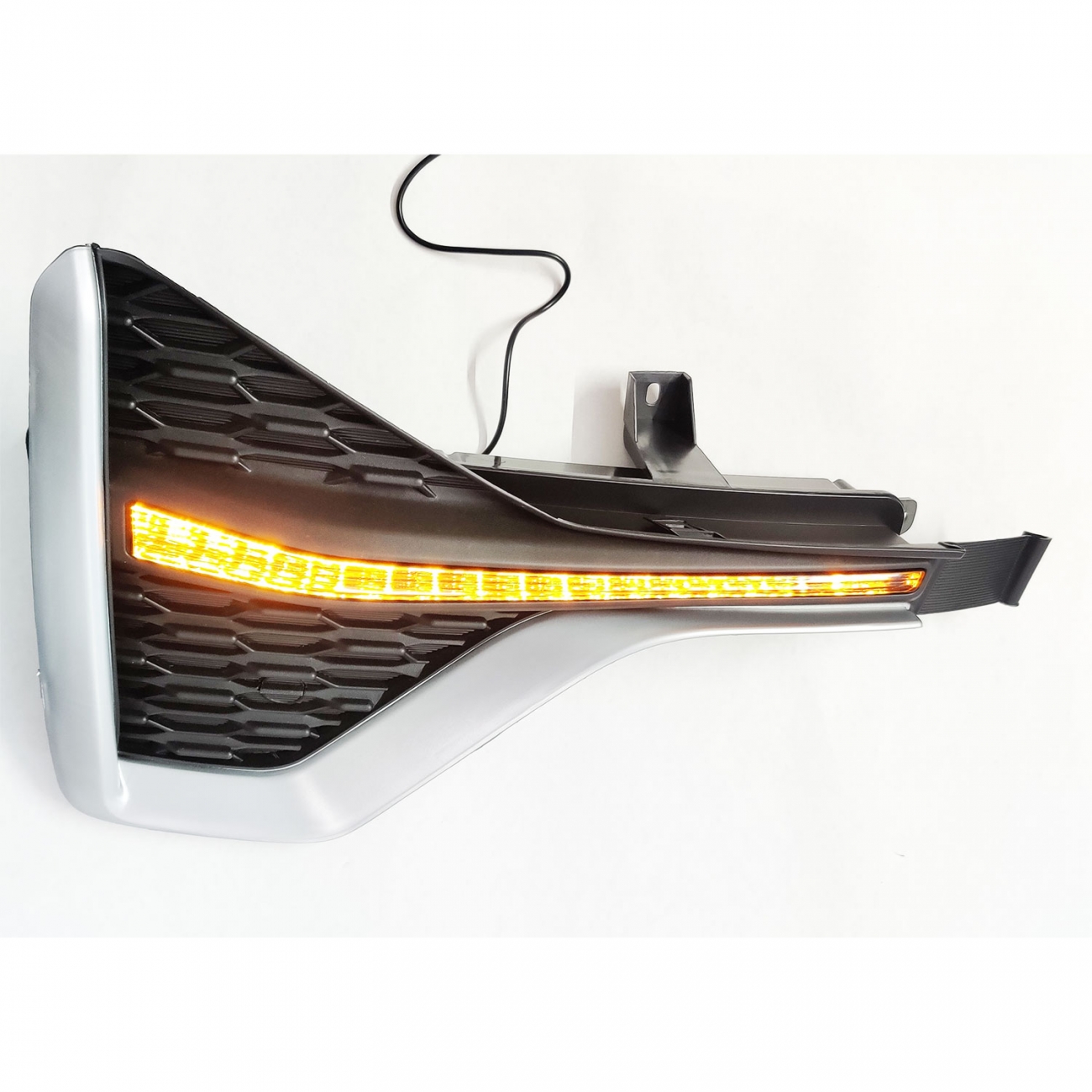 Toyota Innova Hycross LED DRL Lights With Matrix And Scanning