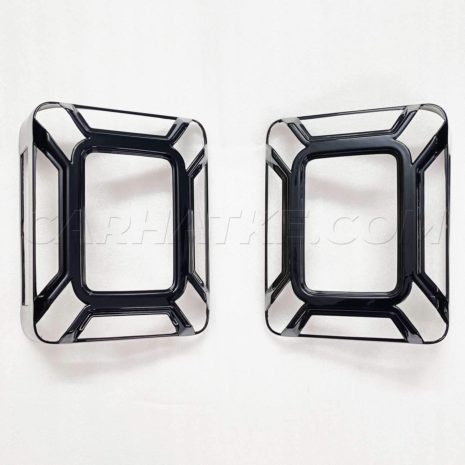 Mahindra New Thar 2020 Onward Tail Light Glossy Black Garnish (Set of 2 ...