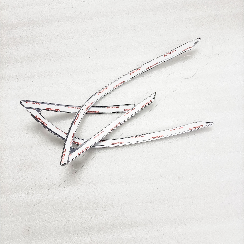 Hyundai Creta 2020 Onwards Rear Reflector Chrome Cover (Set of 2Pcs.)