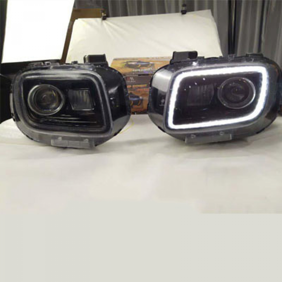 Hyundai Venue 2019 Onwards Projector Headlight with DRL(Set of 2Pcs.)